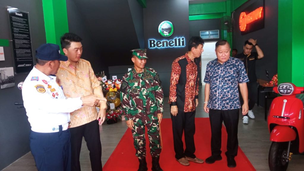 PT Agung Jaya Motor Launching Showroom Benelli Indonesia di Batam ...