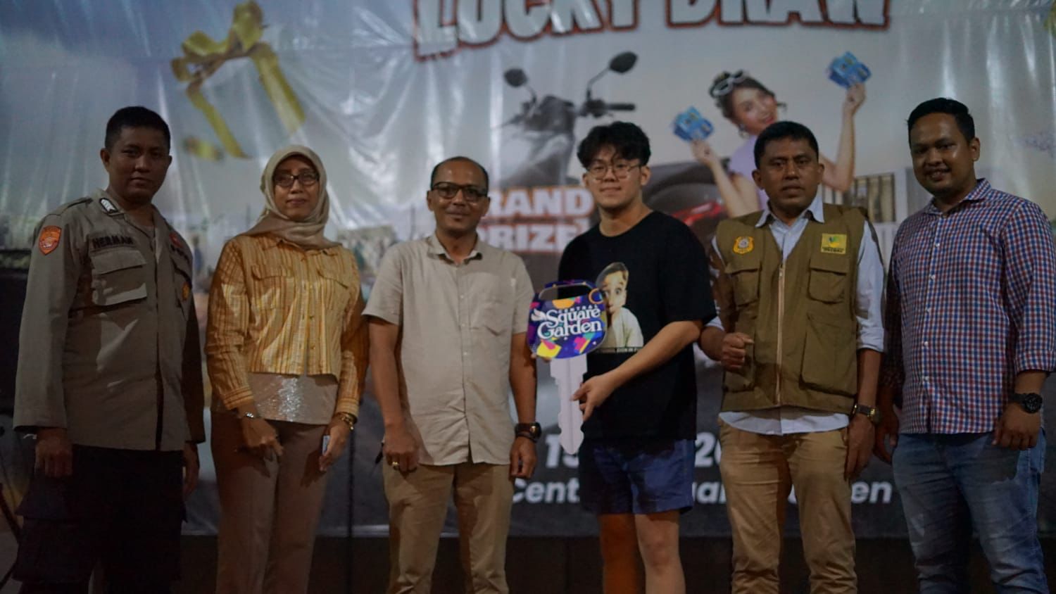 Hendro Lie Berhasil Boyong Satu Unit Honda Genio Dalam Undian Central ...