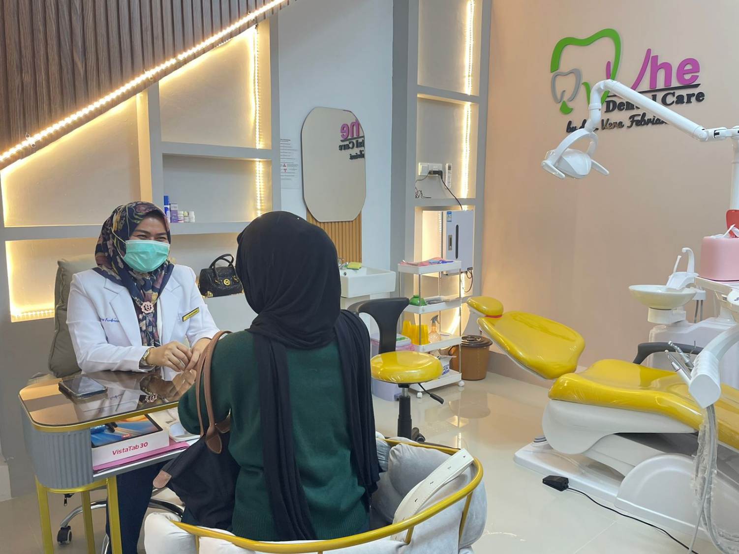 Ingin Tampil Cantik dan Menawan? Datang Saja ke Vhe Dental Care dan Vhe Skin Aesthetic Clinic ...