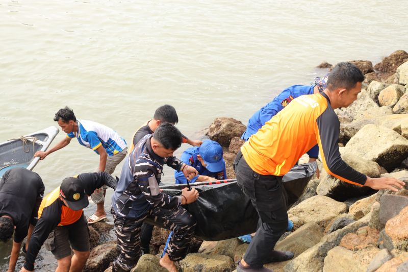 Harapan yang Terhenti di Ombak, Kisah Sugeng Riyadi, Pemancing yang Tenggelam di Perairan Batam ...